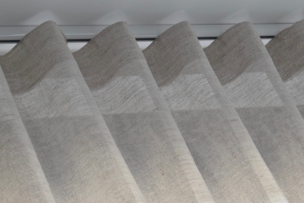 Pair of Sheer Wave-effect Linen Curtains 'neringa' / 140-168cm Wide ...