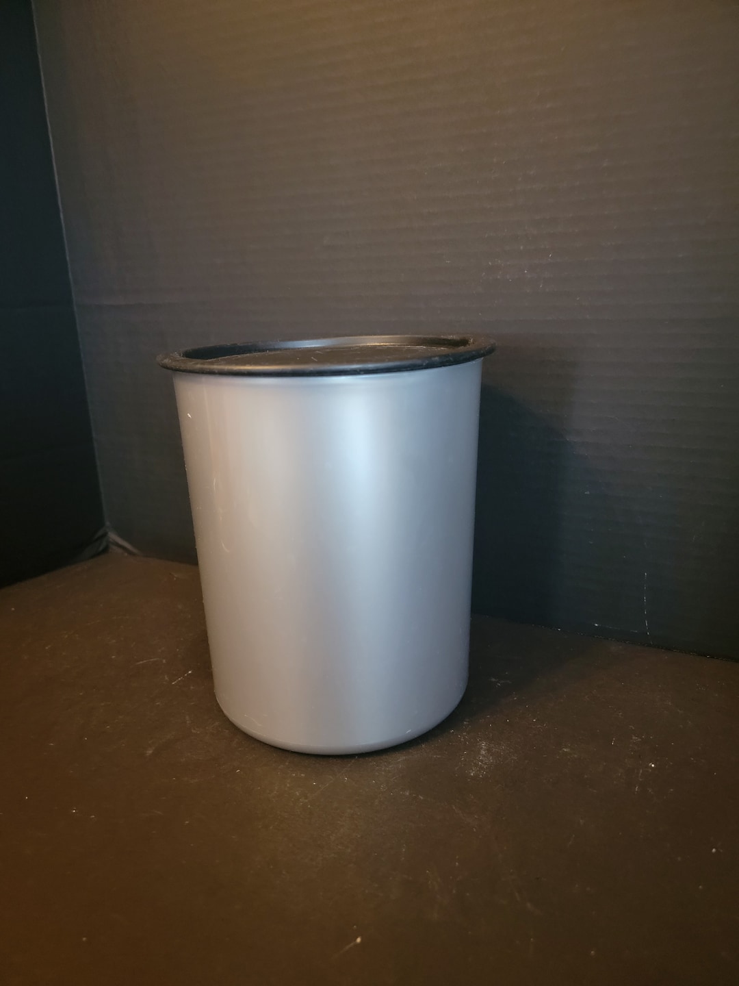 Vintage Tupperware One Touch Silver Canister Black Lid 64 Oz Salads ...