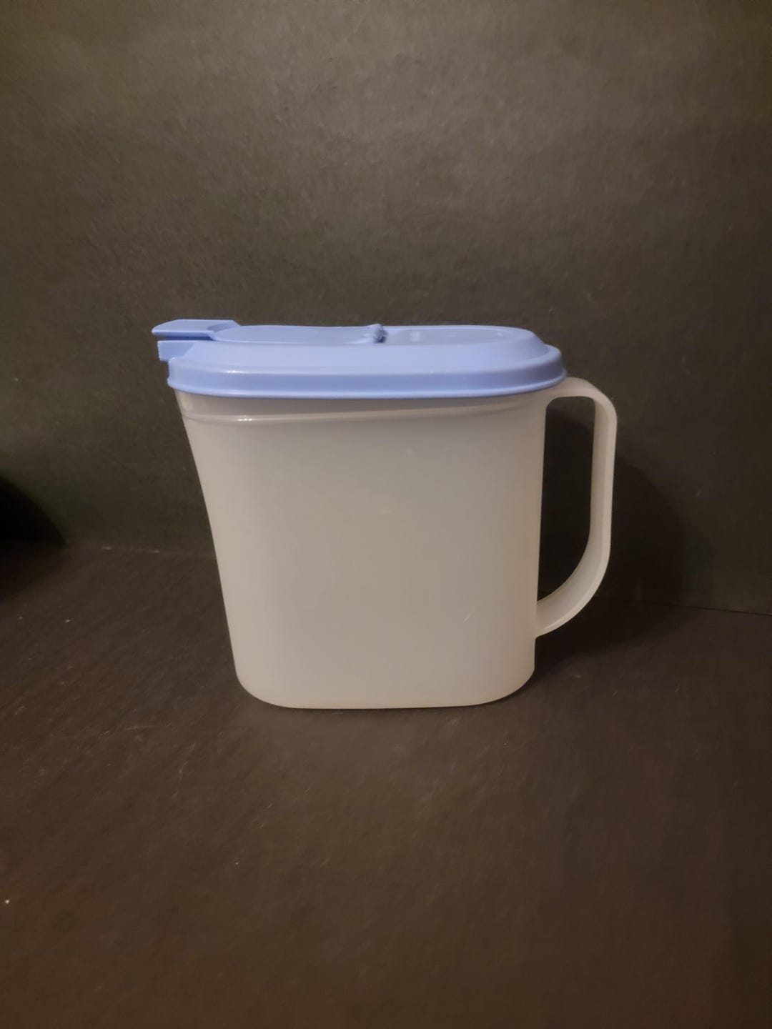 Vintage Tupperware Slim Oval Pitcher Sheer W Blue Seal #2189 32 Oz 1 Qt ...