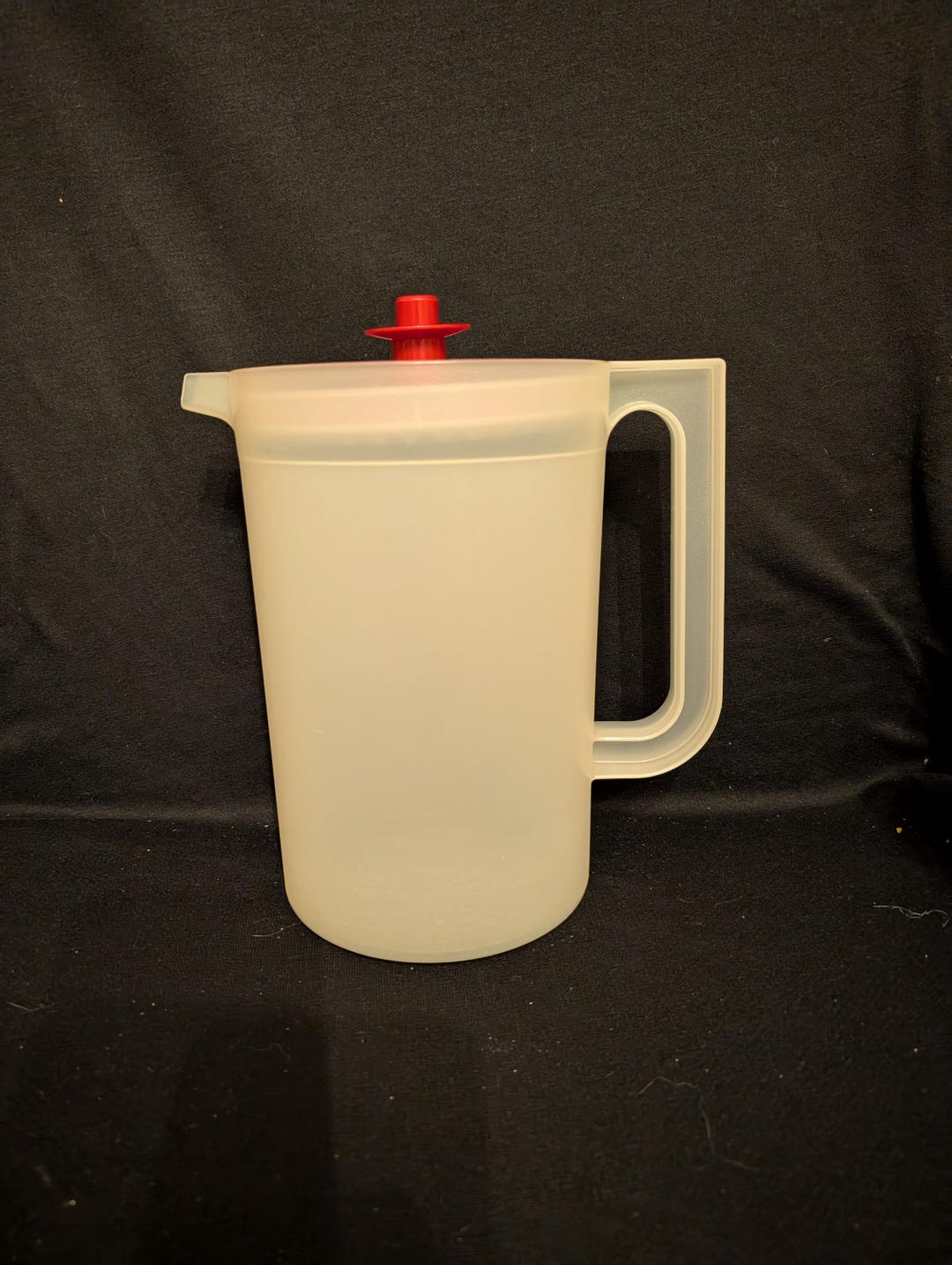 Vintage Tupperware Clear Pitcher W Red Push Button Seal Lid 2 Quart ...