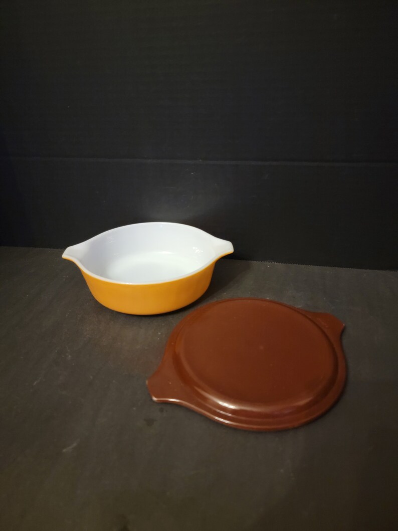 Vintage Pyrex Old Orchard Brown Casserole Dish W Lid Holds 2 Cups ...