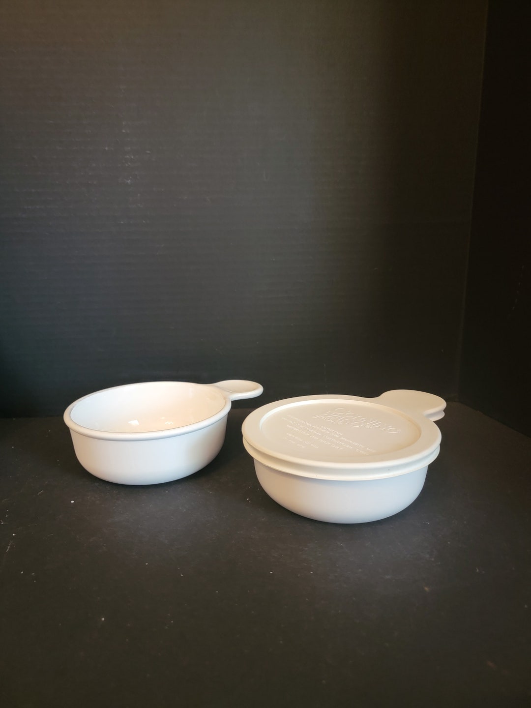2 CORNING WARE Grab-it Bowls White Tab Handles 1 Plastic Corning Cover ...