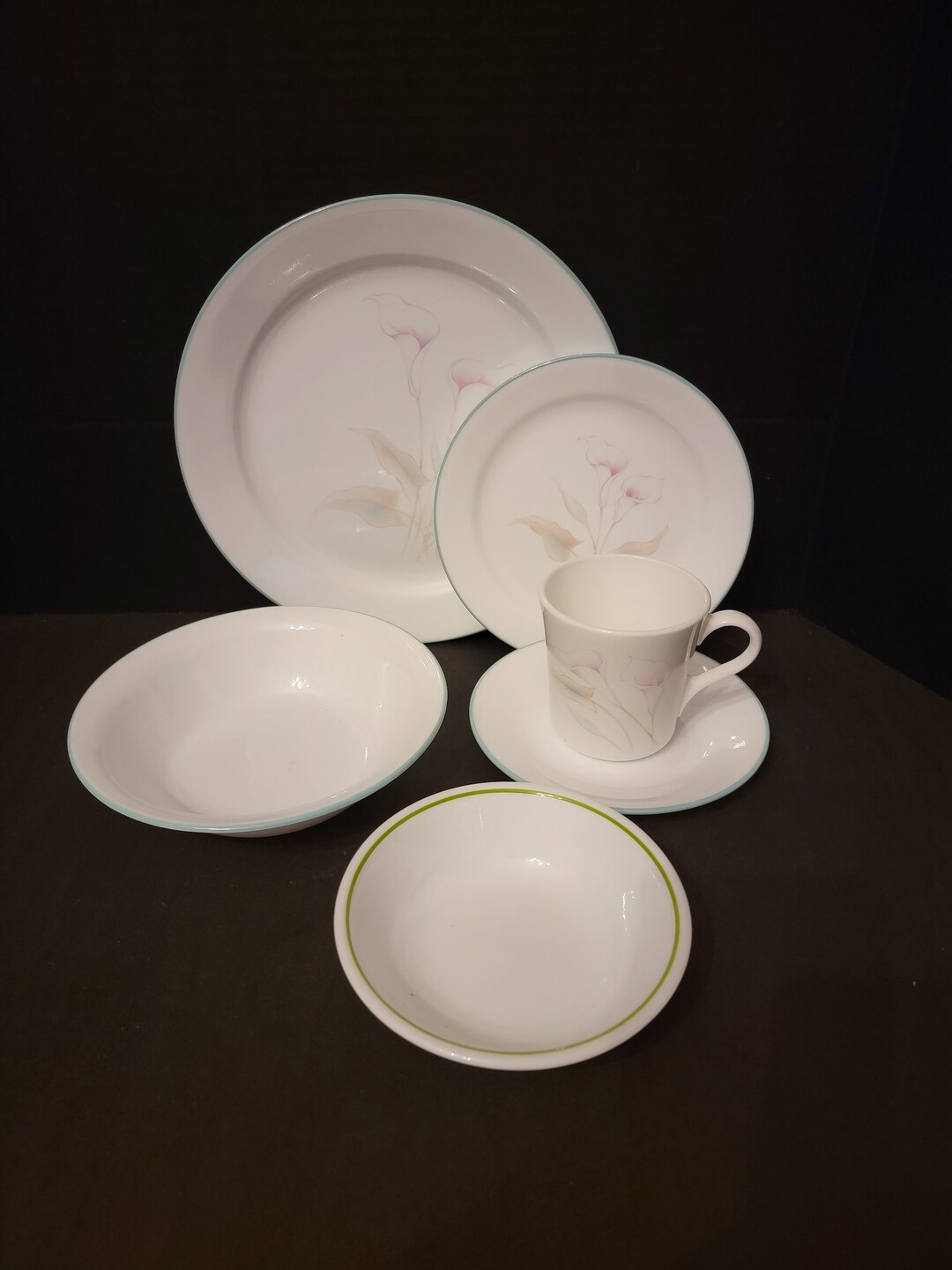 Vintage Corelle Corning Ware Three Dreams Calla Lily Pastel Lilies ...