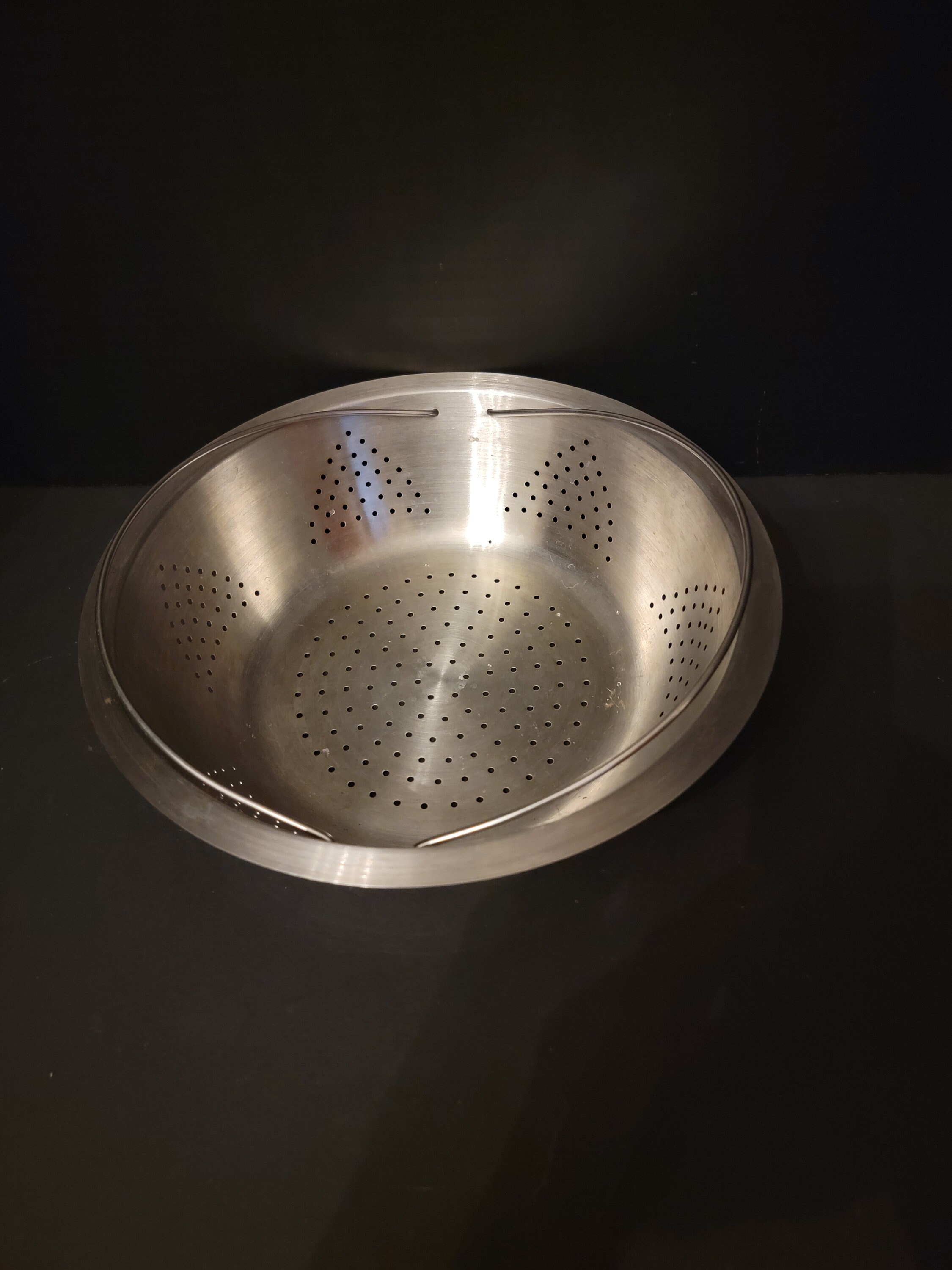 Vintage Stainless Colander Strainer Pan Flat Bottom Wire Bale Triangle ...