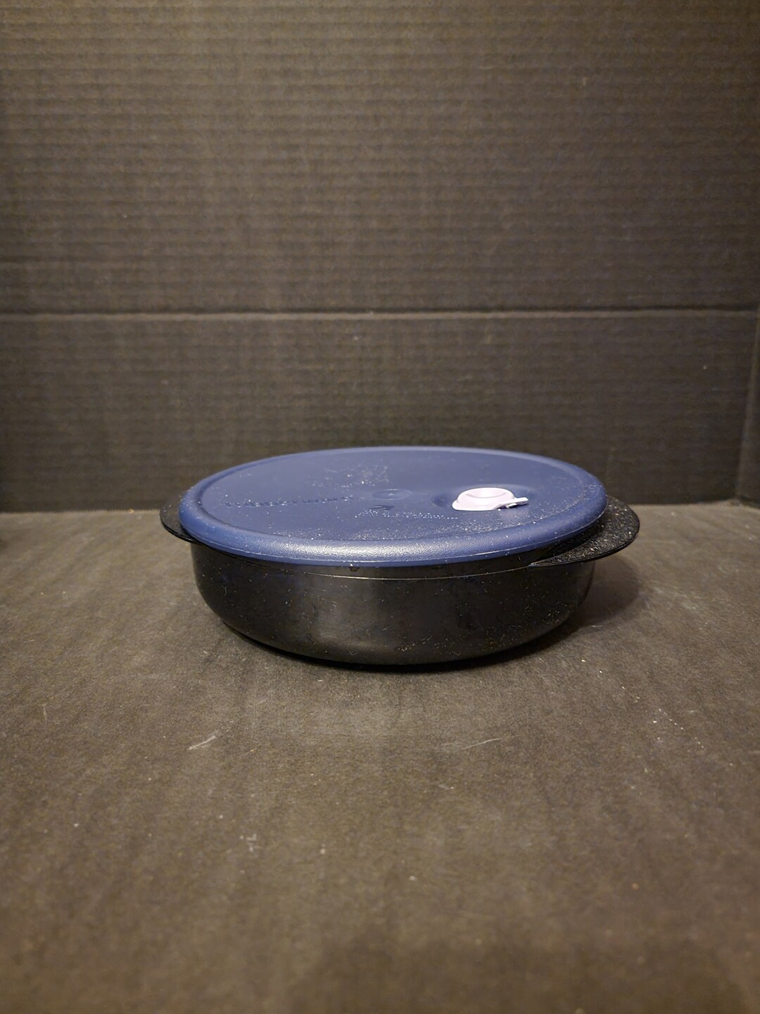 Vintage Tupperware Vent N Serve Divided Dish Vented Lid Dark Blue 2 ...