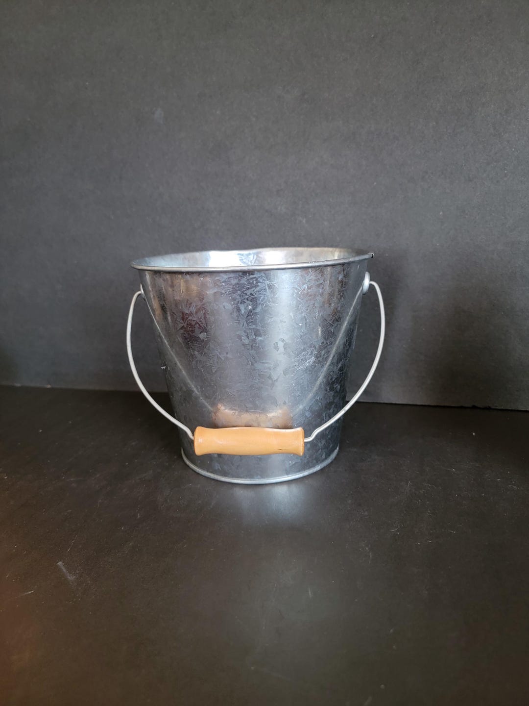 Vintage Metal Bucket W Bail 1.5 Quart Pail 5.75" Floral Arrangement ...