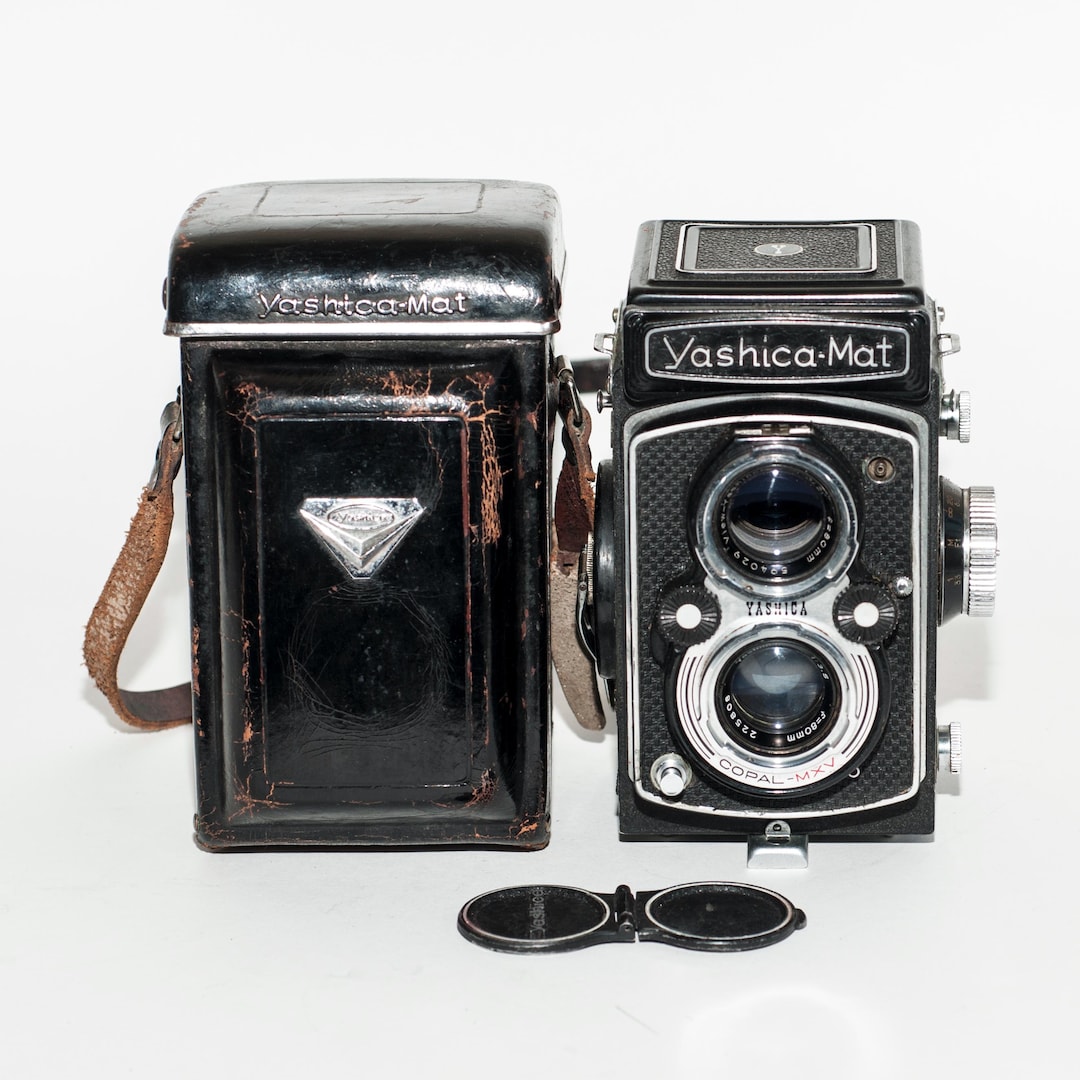 YASHICA MAT TLR 120mm Film Camera With Original Case - Black. - Etsy