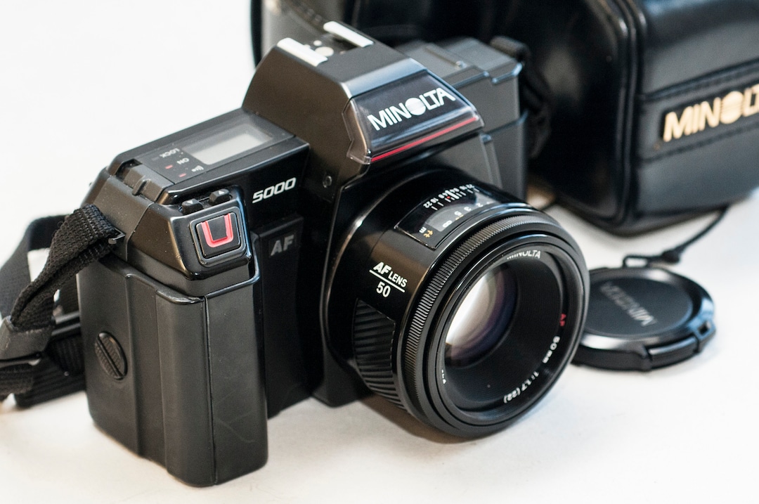 MINOLTA 5000 AF With 50 Mm F1.7 MINOLTA Lens and Camera Case. - Etsy