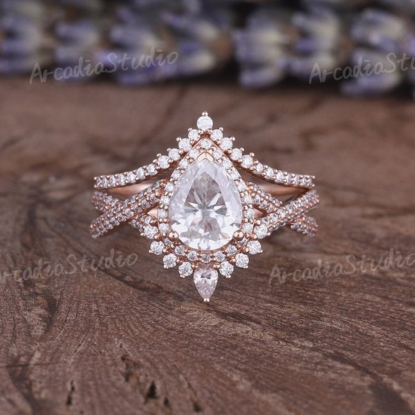 V Shaped Ring - Etsy