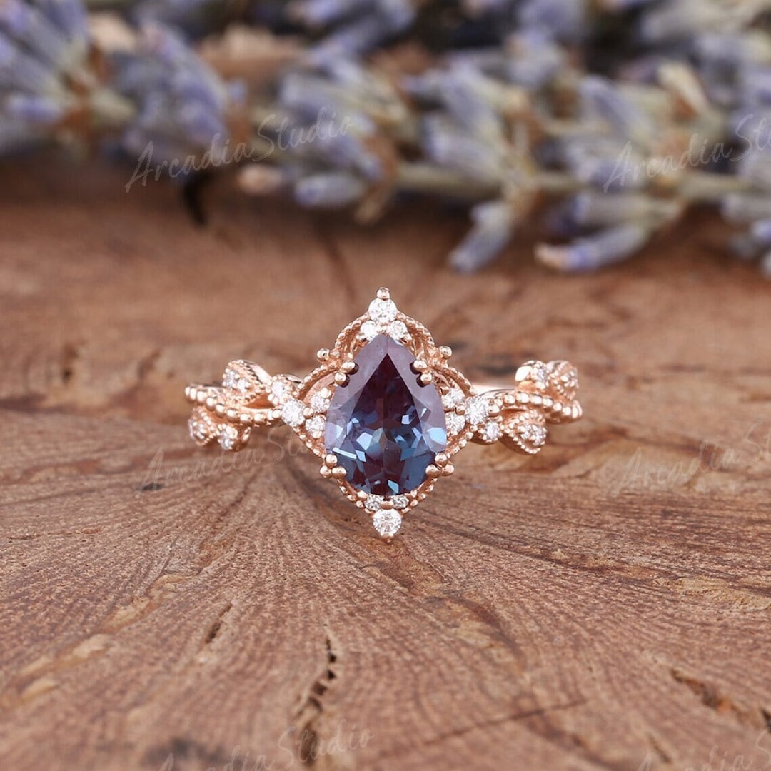 Vintage Alexandrite Engagement Ring Rose Gold Pear Cut Alexandrite Ring ...