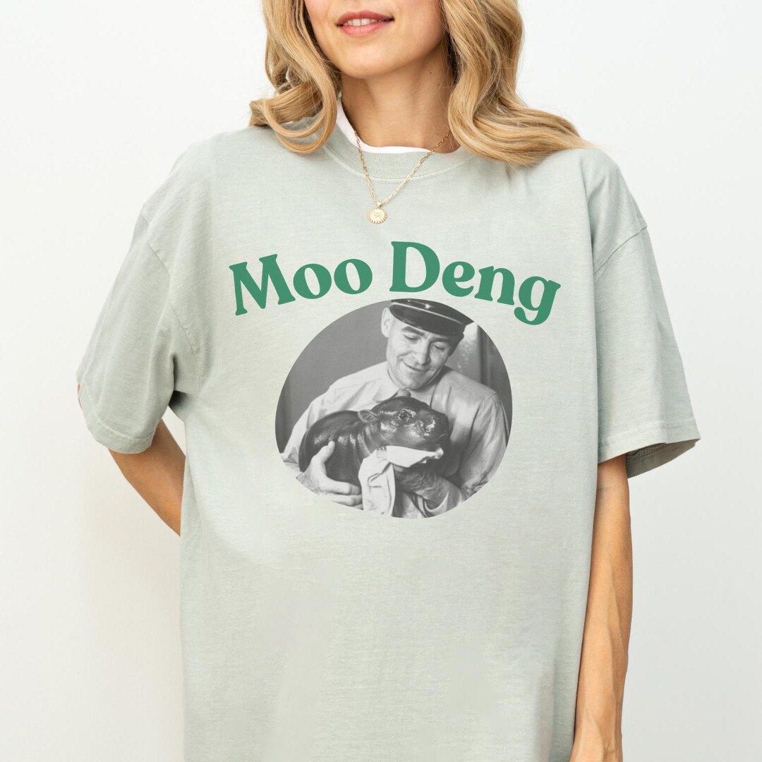 Funny Hippo Shirt,moo Deng With the Moon Shirt,cute Baby Hippo Moo Deng ...