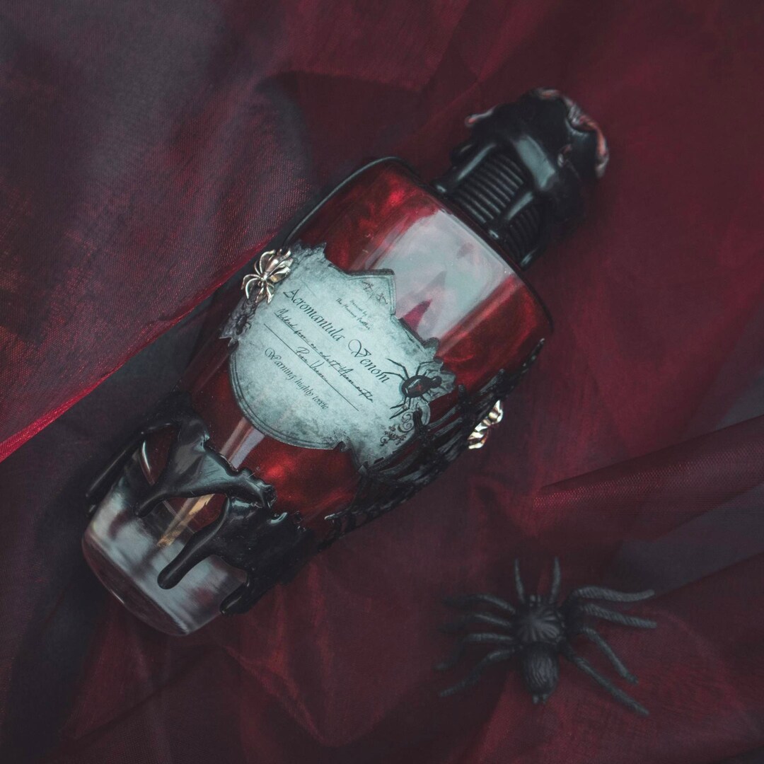 Acromantula Venom, Colour Changing, Ingredient Potion, Bottle ...
