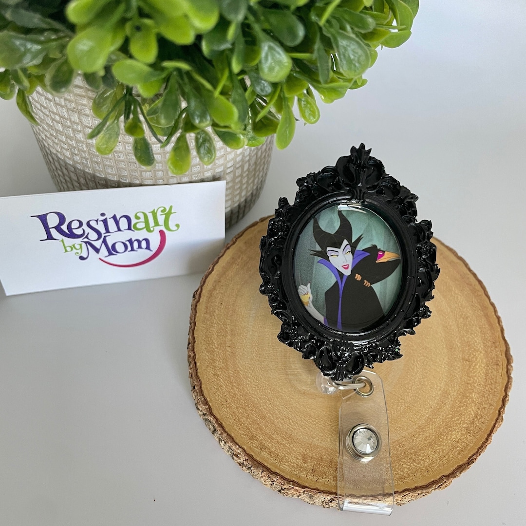 Maleficent Badge Reel, Glitter Resin Disney Villain Accessory - Etsy