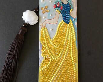 Snow White Bookmark - Etsy