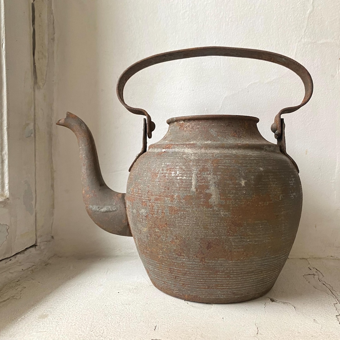 Vintage Kettle Vintage Rusty Kettle Weathered Kettle Vintage Rusty ...
