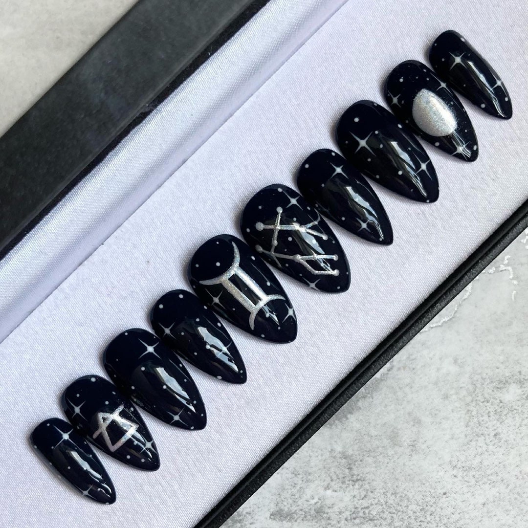 Zodiac - Customise Your Star Sign - Press-on Nails - Etsy