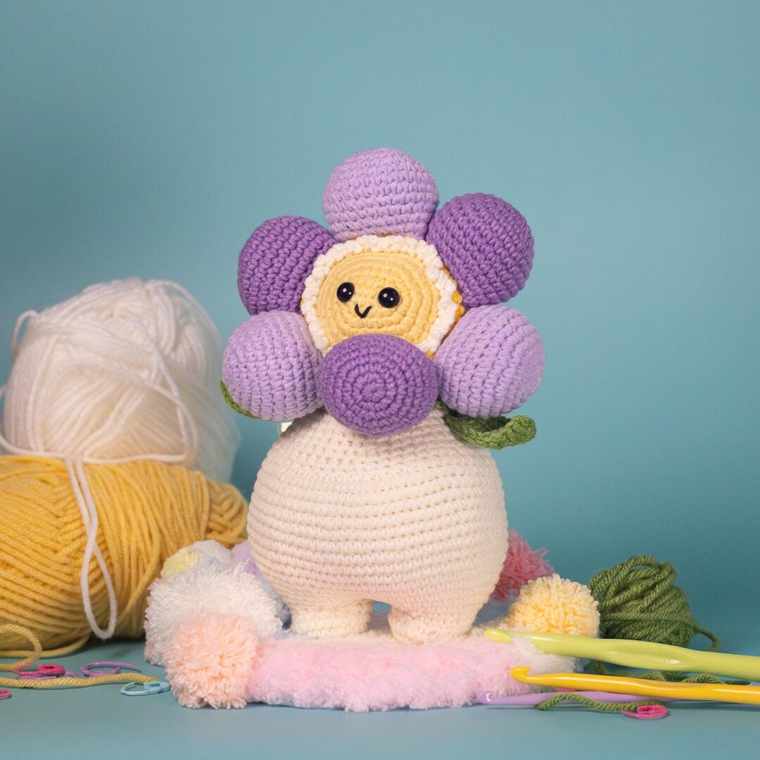 Crochet Flower Plushie | Amigurumi | Kawaii | Stuffed Animal | Stuffed ...