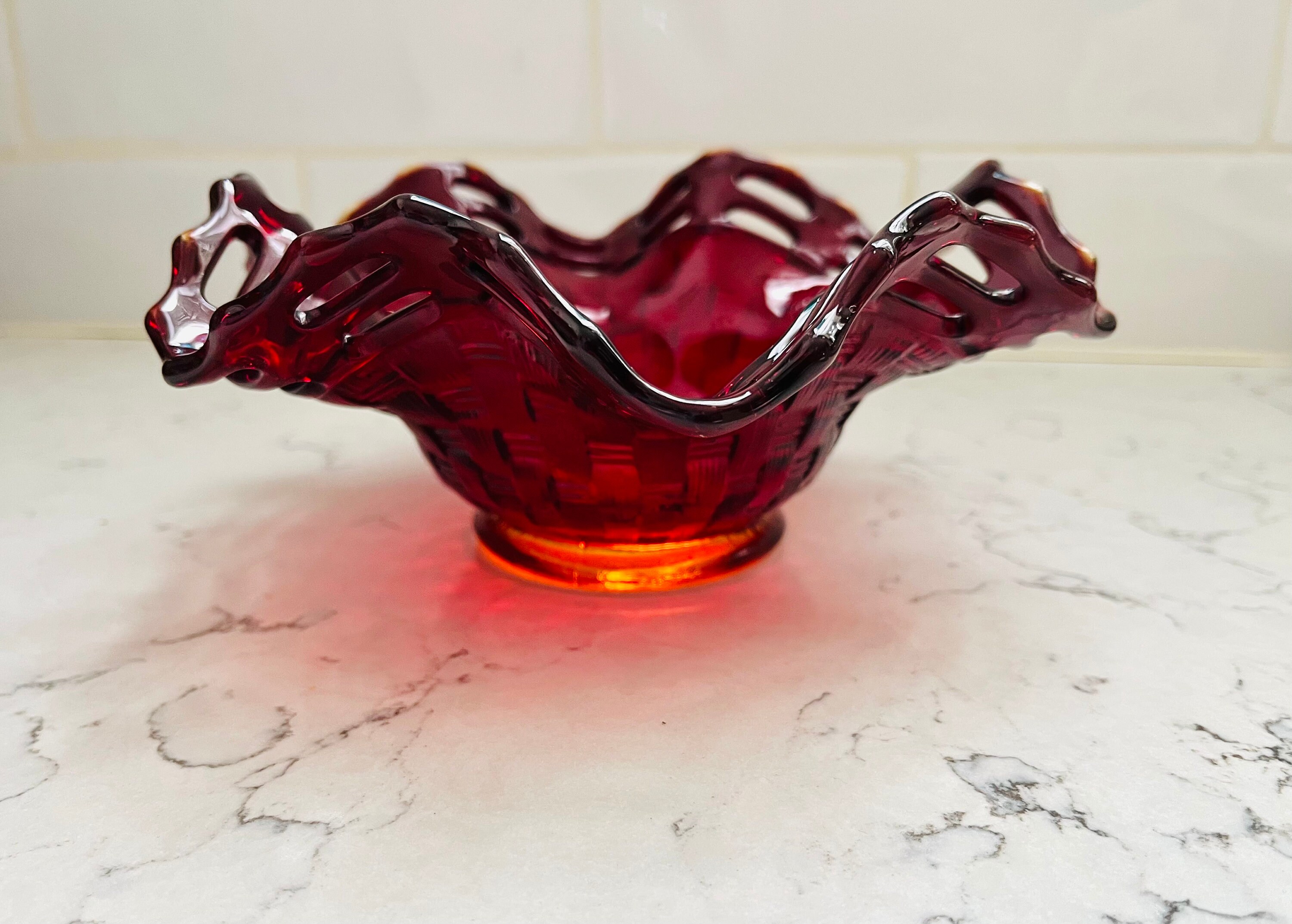 Vintage FENTON GLASS Ruffled Basket Weave Reticulated Amberina ...