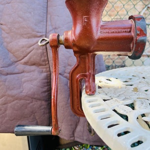 Vintage Red Meat Grinder Large Model 8 Made in Romania _industrial ...