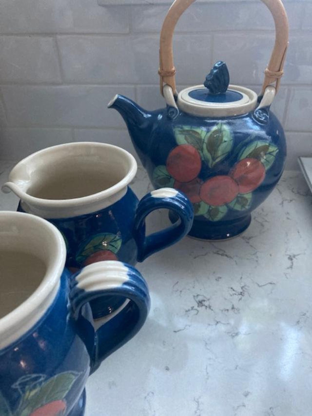 3 Piece Vintage Bandon Irish Pottery 2 Pitcher Mug Jug Creamer and Tea ...