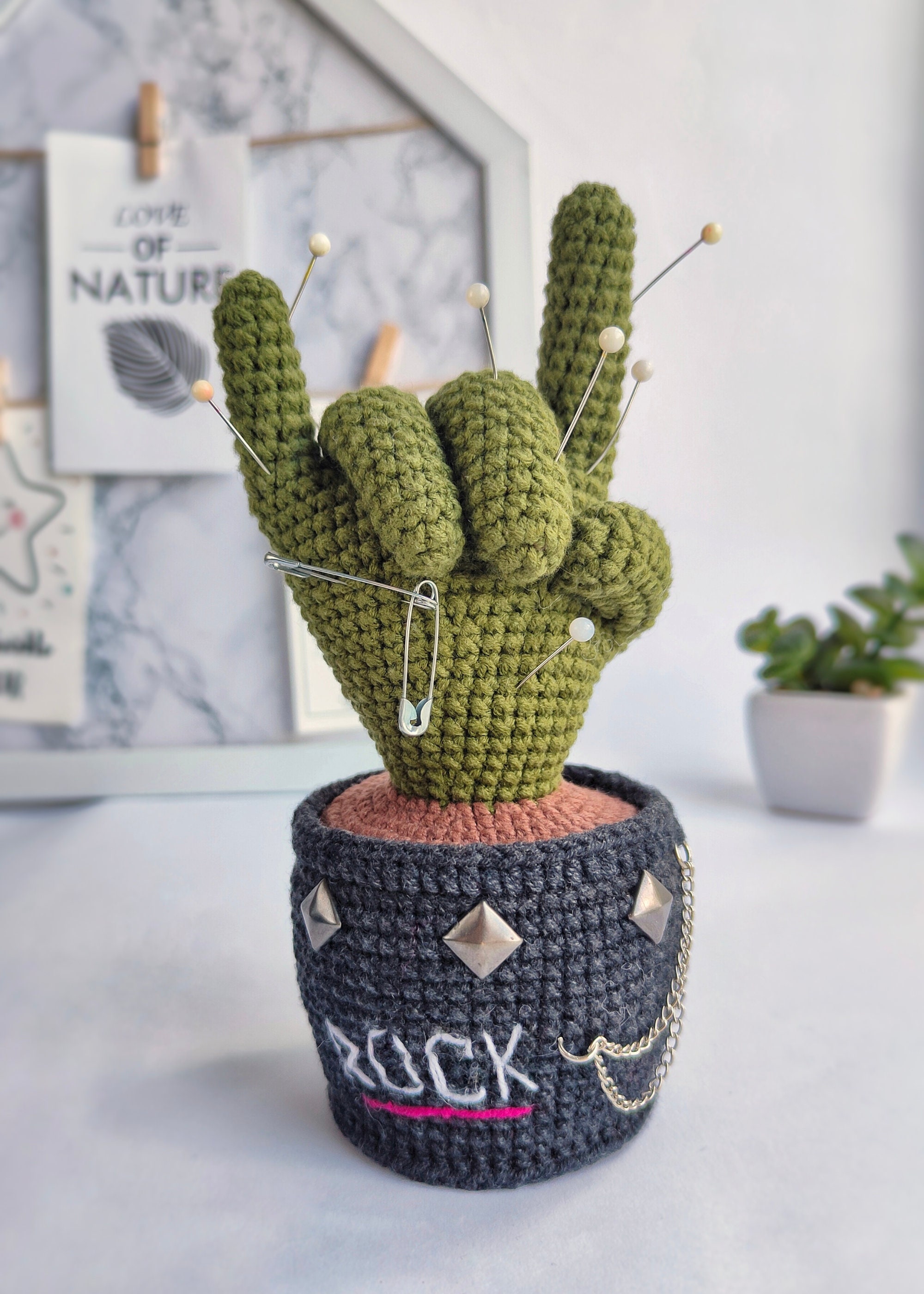 Cactus Hand CROCHET PATTERN / Amigurumi Cactus PDF English - Etsy
