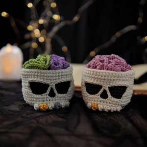 Brainy Skull Coaster Set Crochet Pattern: Halloween Decor, Crochet ...