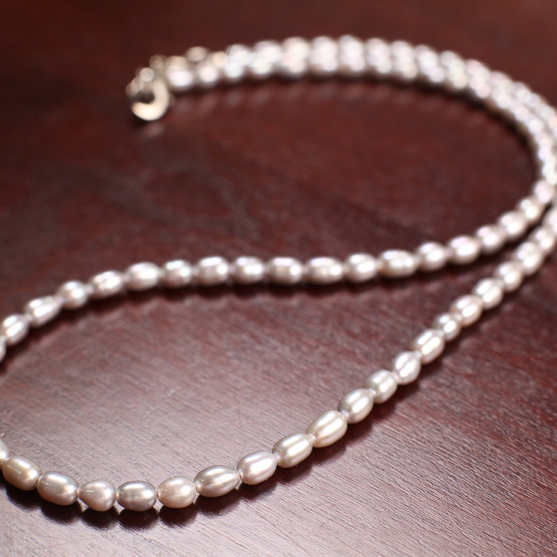 Oval Pearl Necklace - Etsy