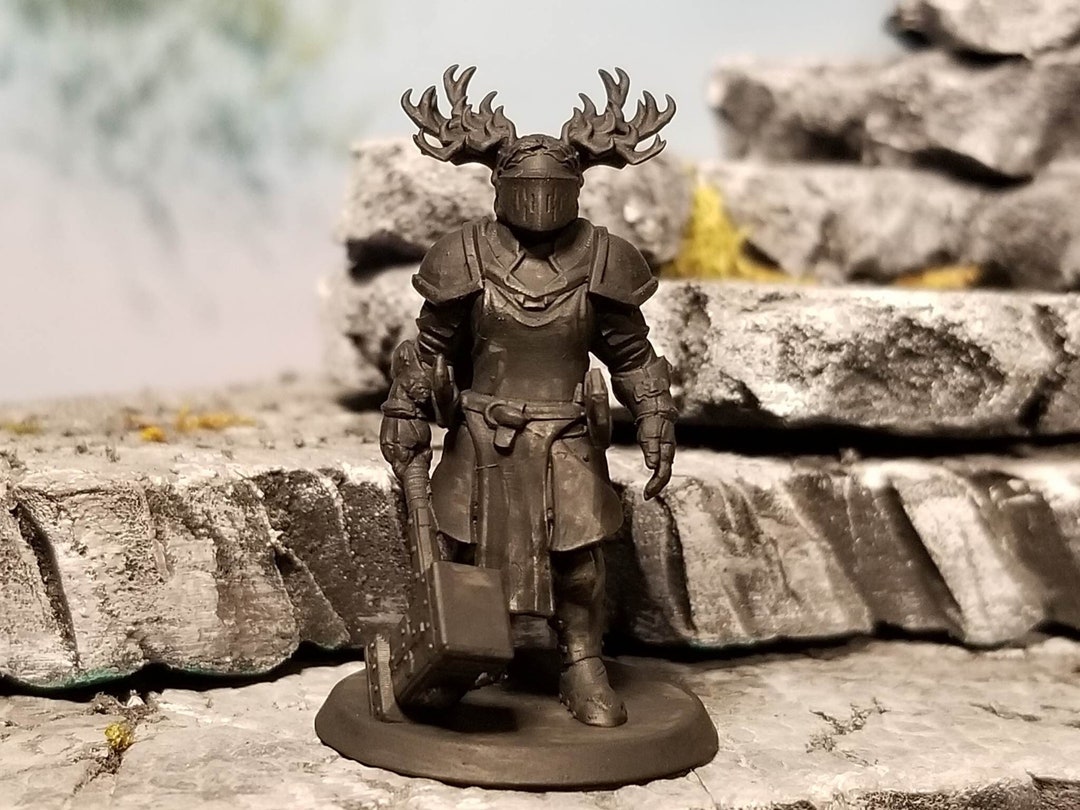 King Robert Primed and Unpainted Tabletop Miniature - Etsy