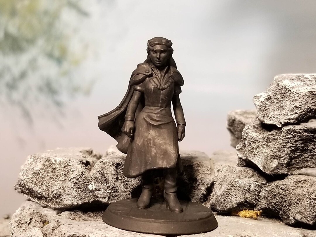 Daenerys Targaryen Later Seasons Primed and Unpainted Tabletop ...