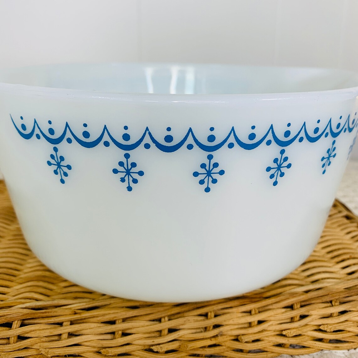 Pyrex 474 B Blue Snowflake Garland 1 1/2 Quart Round | Etsy