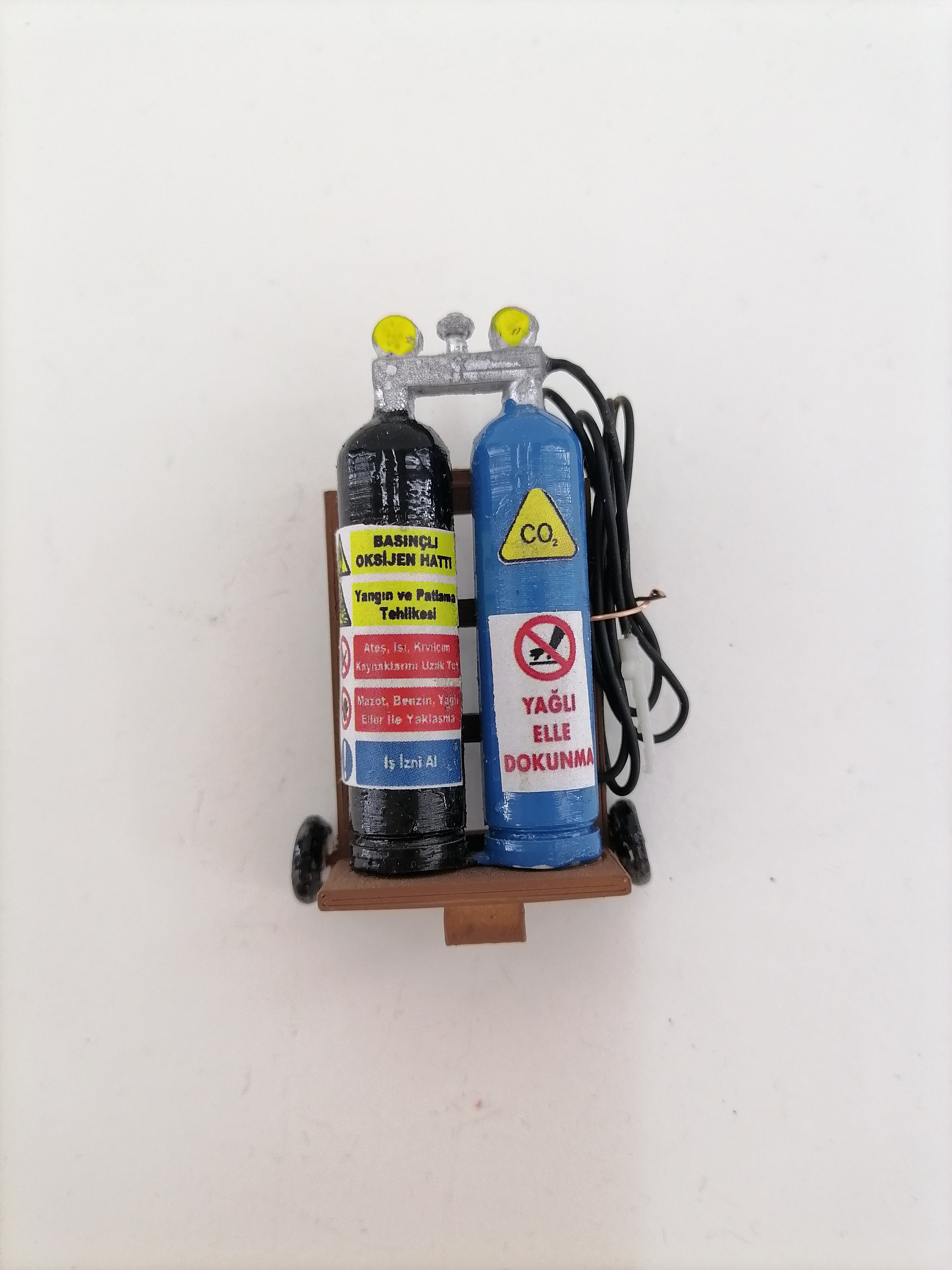 1:24 Scale 3 D Printed Oxygen Tanks, Miniature Portable Oxygen,dioramas ...