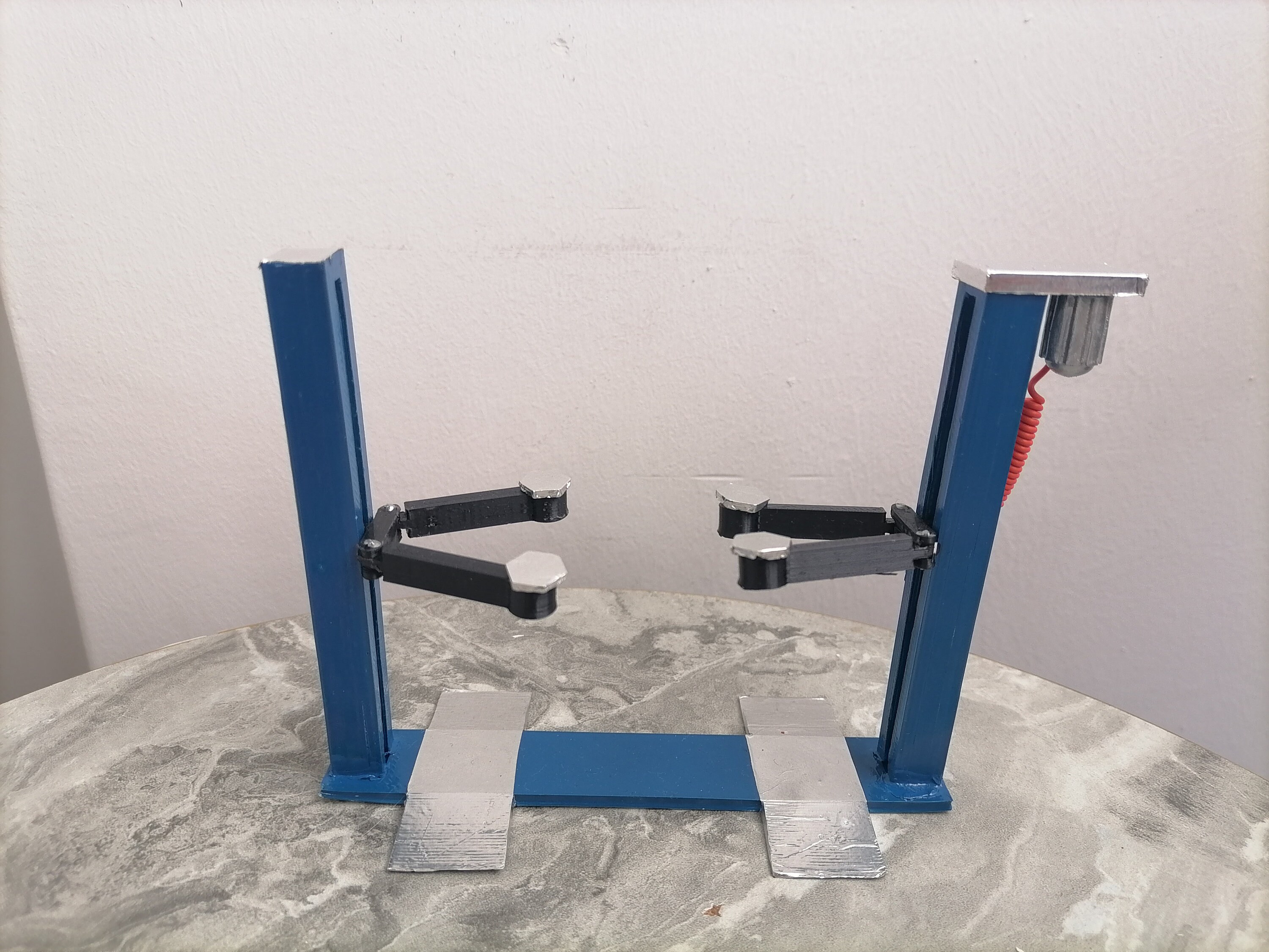 3D Printed Two Post Car Lift 1:24,3D Printed Miniature,blue Diecast ...