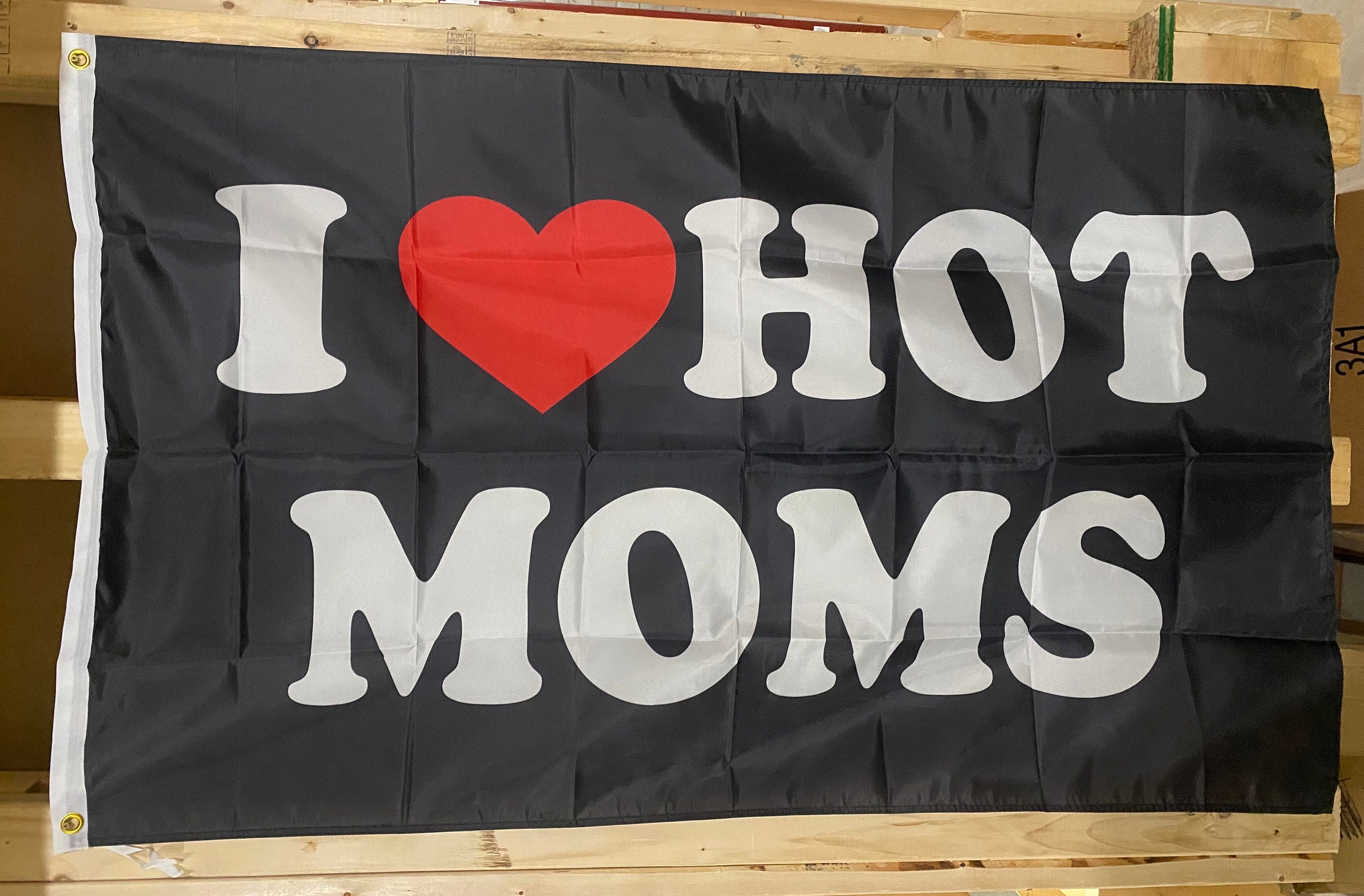 I Love Hot Moms Flag FREE Usa SHIP Milf Tits Beer Boobs Party Man Cave ...
