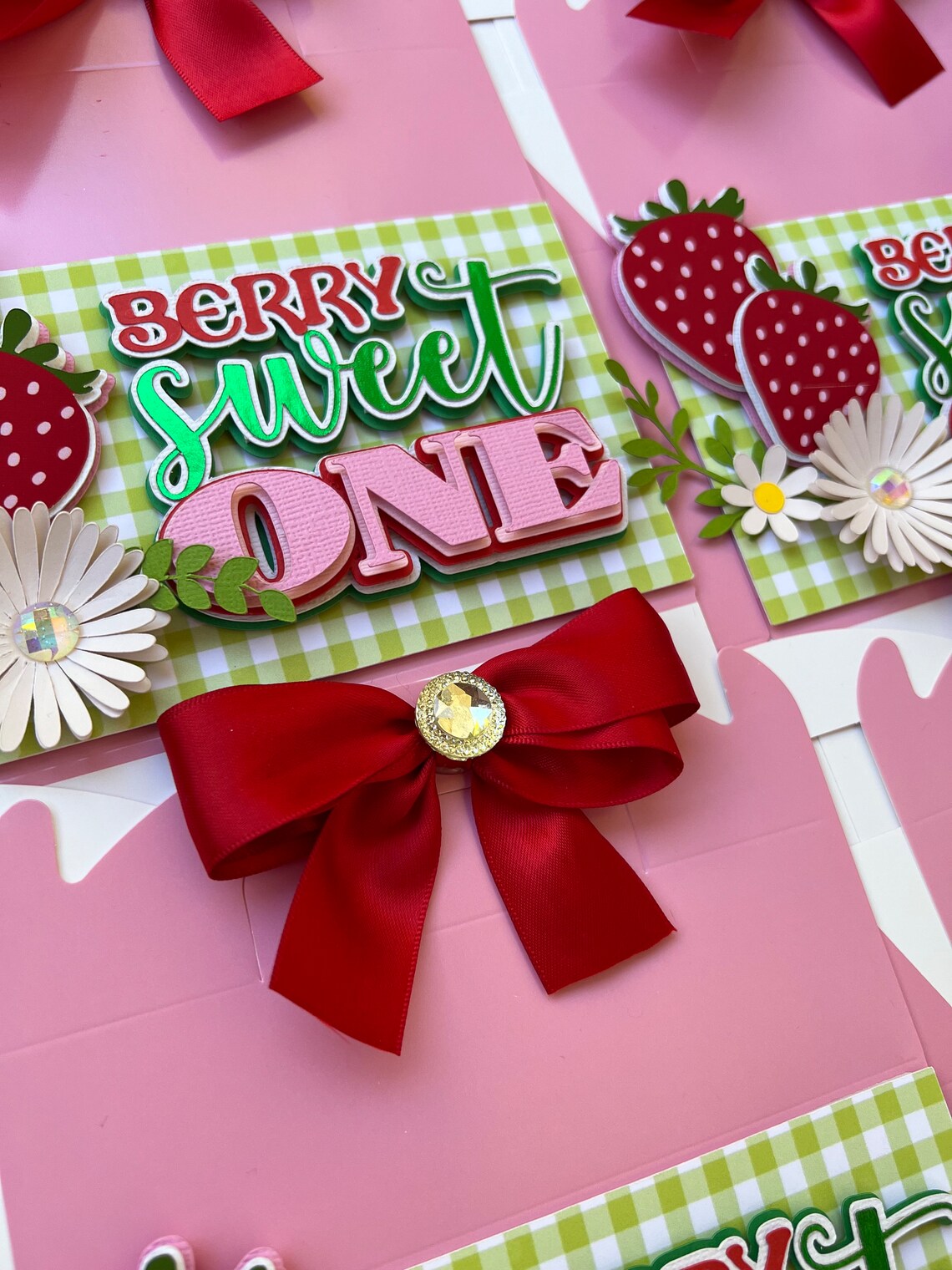 Strawberry Favor Boxes, Gable Box, Daisy Favor Box Birthday, Berry One ...