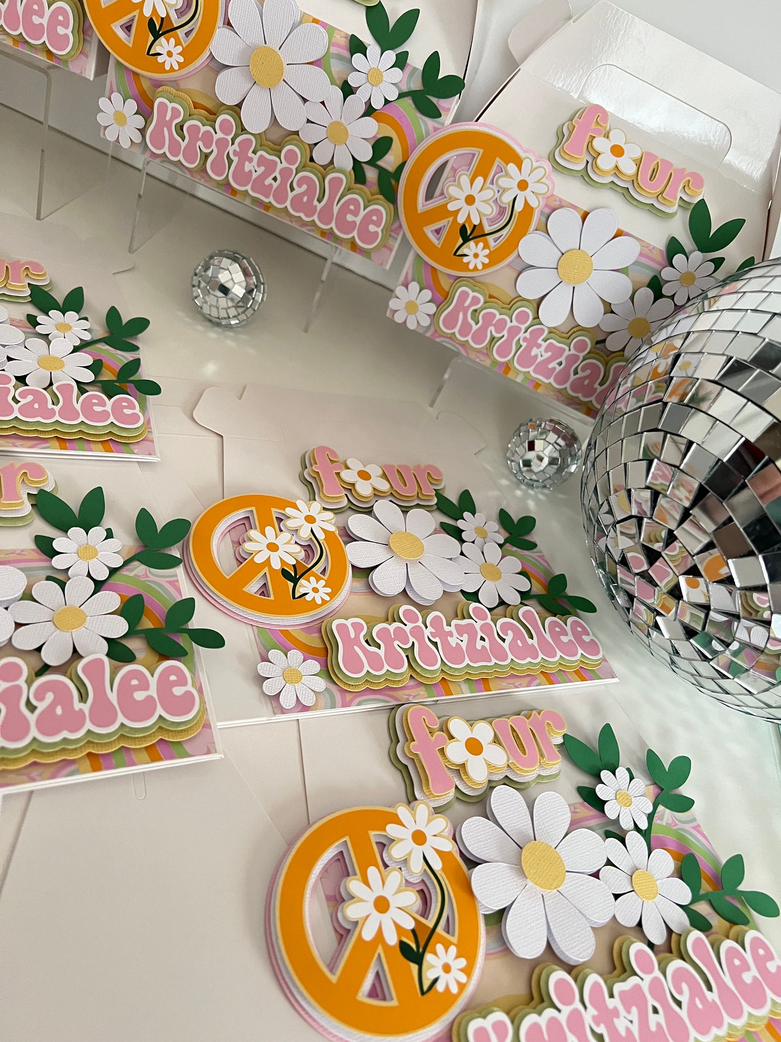 Groovy Favor Boxes, Gable Box, Daisy Birthday, Groovy Birthday - Etsy UK