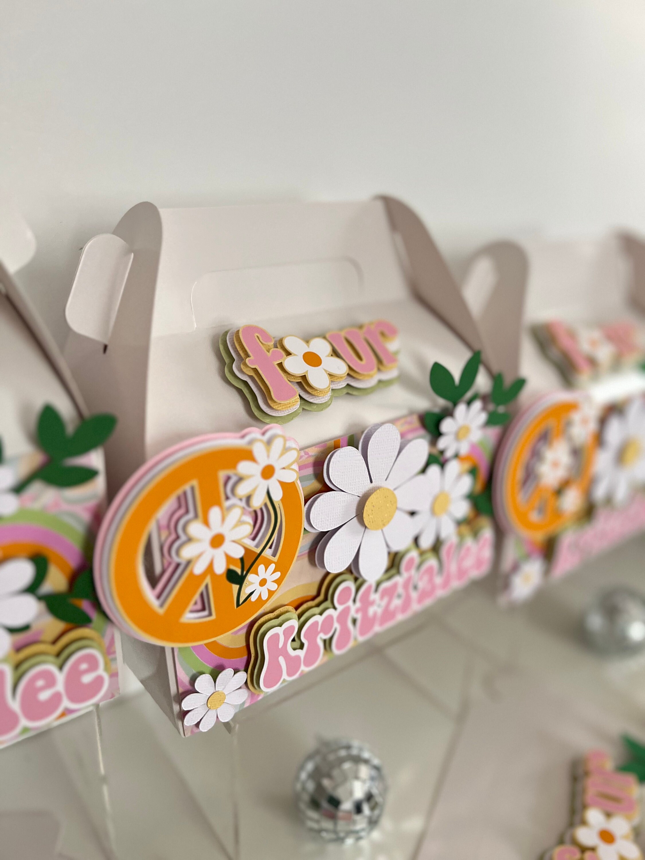 Groovy Favor Boxes, Gable Box, Daisy Birthday, Groovy Birthday - Etsy UK