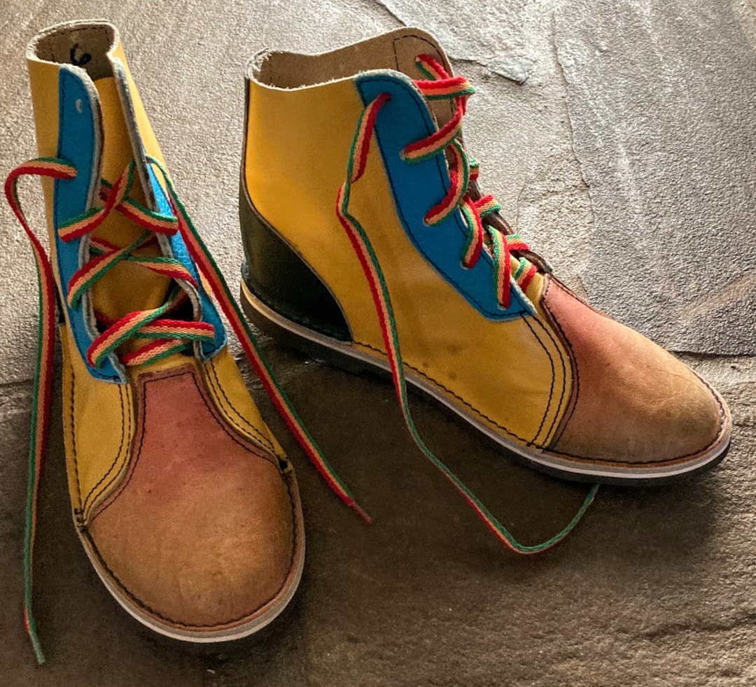 Fantastic LEATHER SHOES * HANDCRAFTED * Gorgeous Hand-colored * Vintage ...