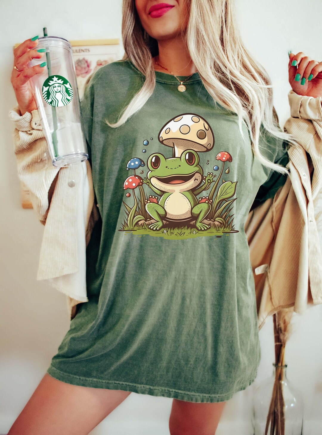 Frog Mushroom Tshirt, Cottagecore Froggy Tee, Oversized UNISEX T-shirt ...