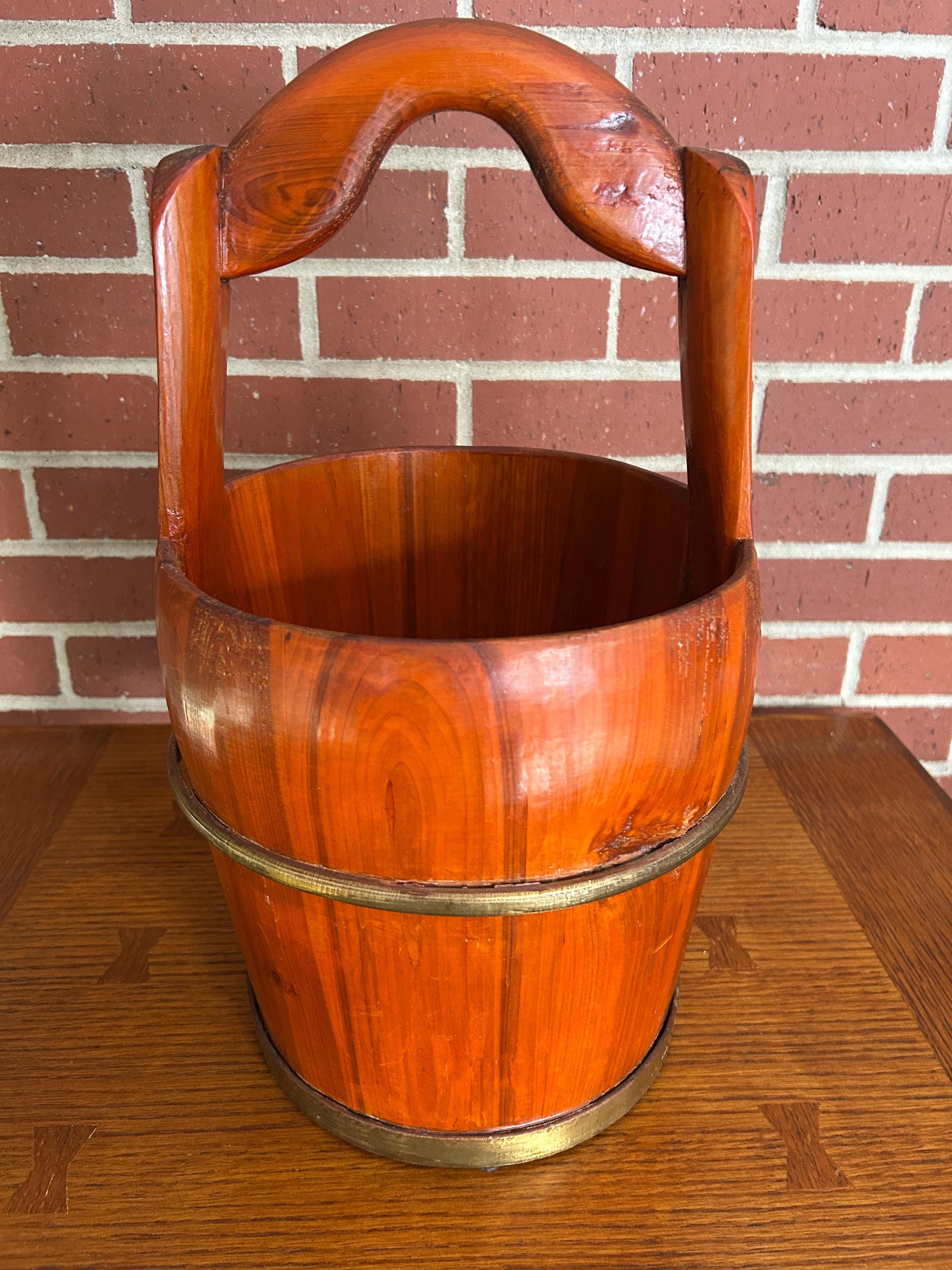Chinese Wooden Well Water Bucket Beautifully Hand Crafted Oval ...