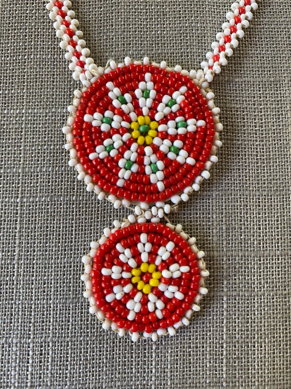 Vintage Native American Rosettes Seed Beaded Necklace… - Gem