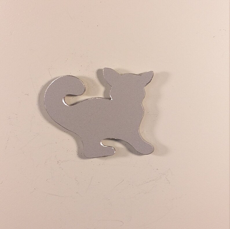 magnet cat elegant recycled aluminium hand-cut Home & Living ...