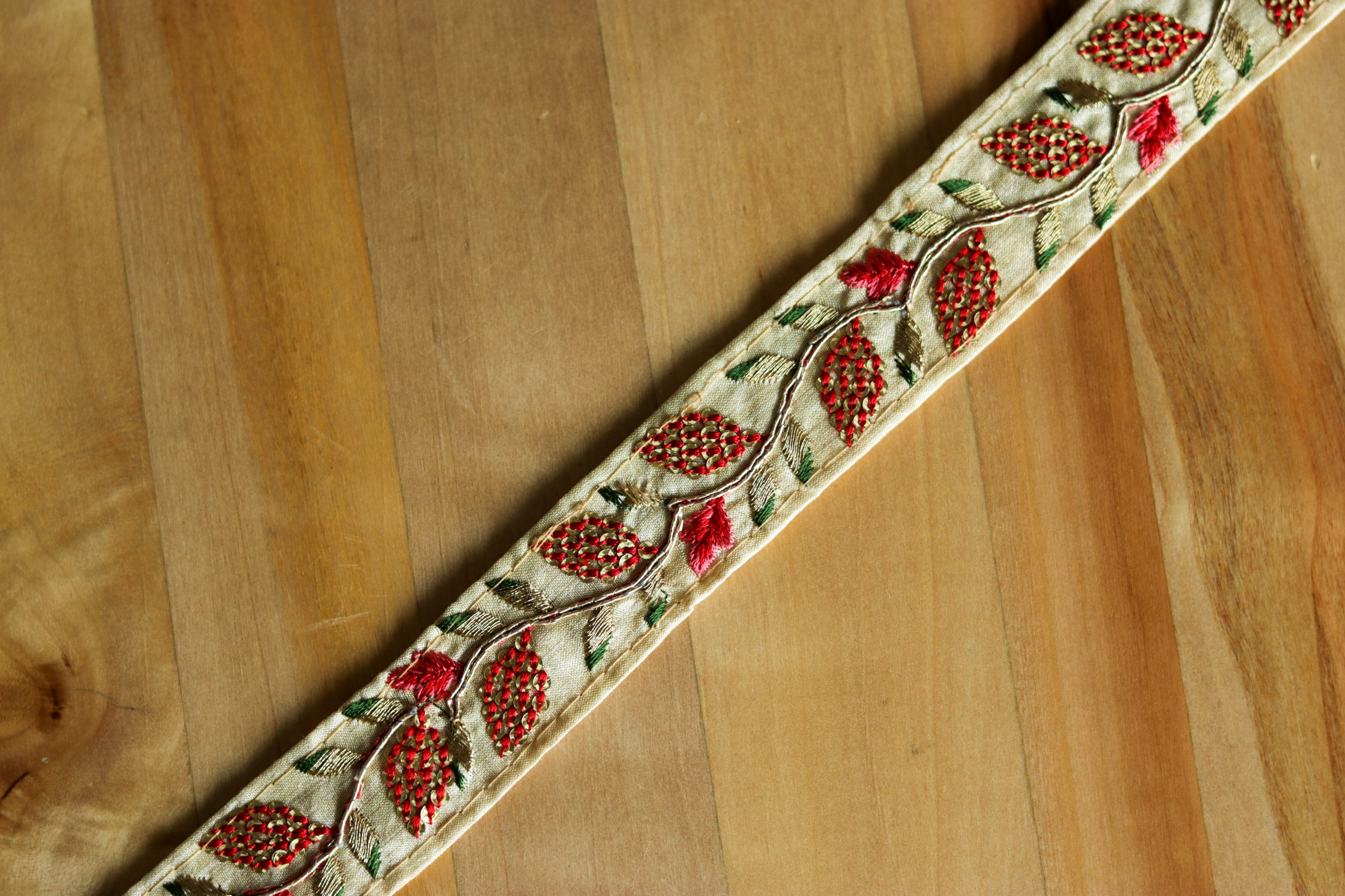 White Red Floral Embroidered TrimWhite Floral BorderFloral | Etsy