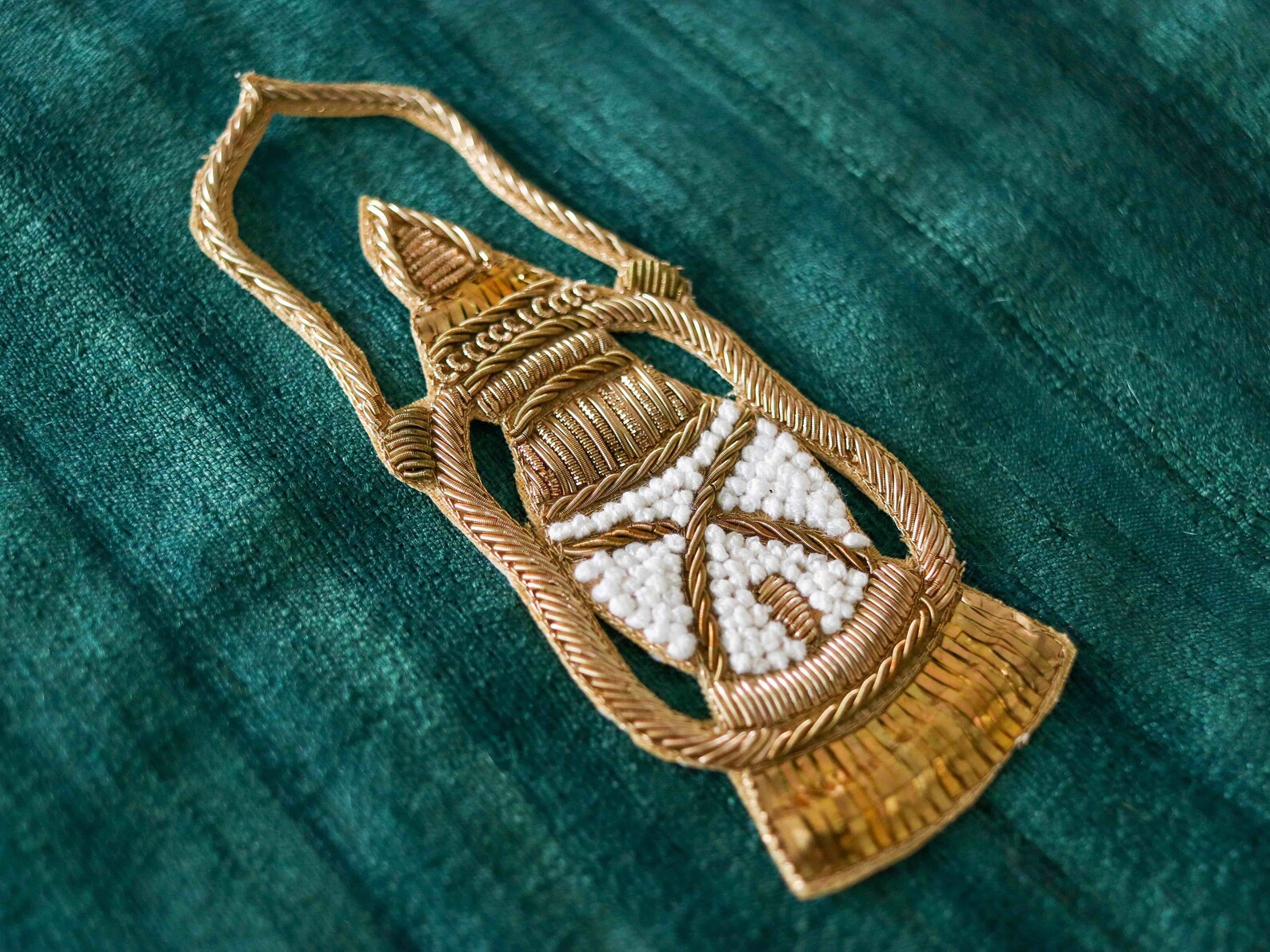 Vintage Lantern Quirky Embroidered Patch,handmade Golden Lamp Applique ...