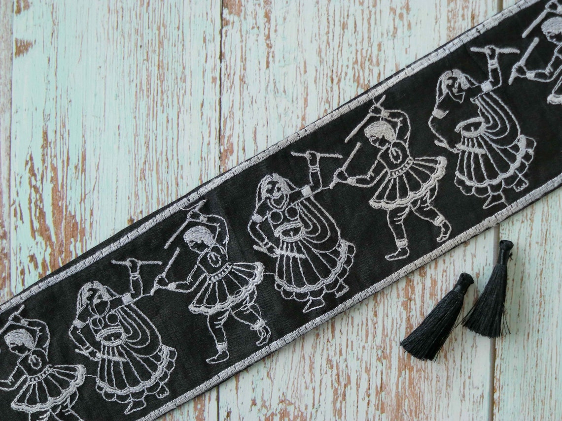 Black White Dandiya Embroidered Trim, Kutchi Dancing Festive Lace ...