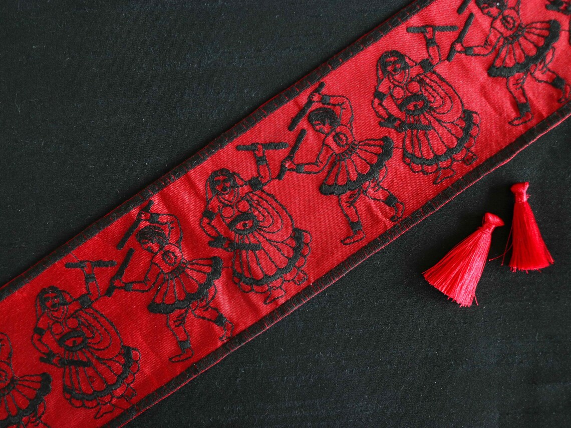 Red Black Dandiya Embroidered Trim, Kutchi Indian Border,human Couple ...