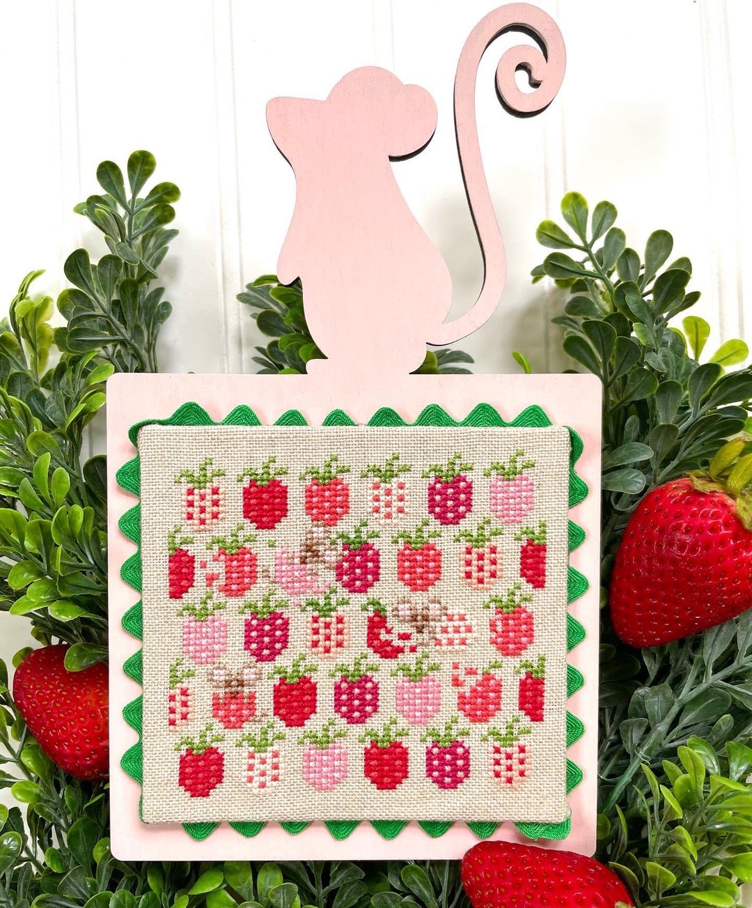 THE REMY Mouse Finishing Board for Petal Pusher’s Nibblers Pattern ...