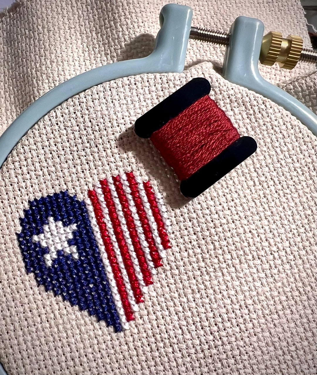 3mm Large Bobbin Needle Minders for Cross Stitch and Embroidery ...