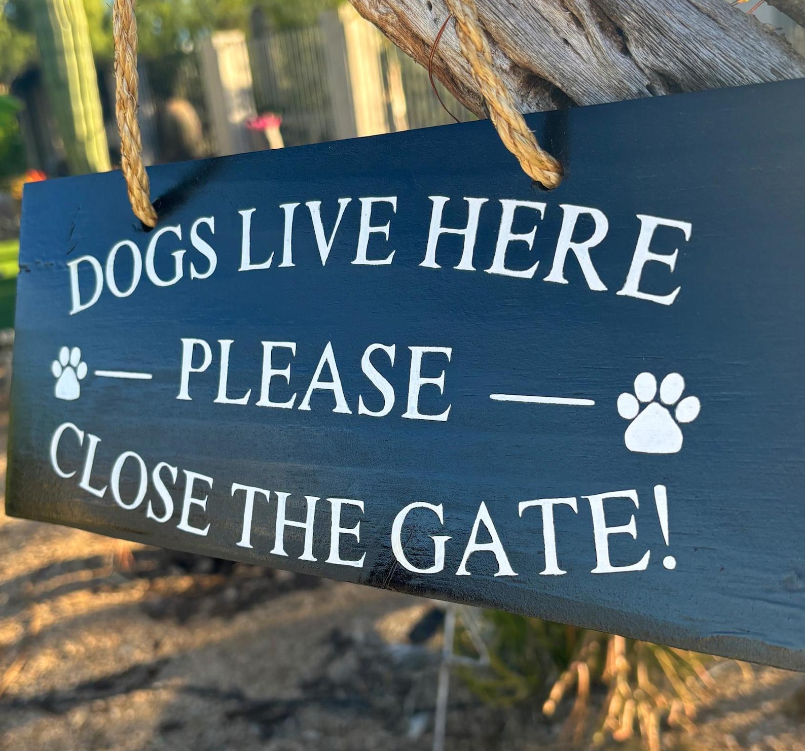 Close the Gate Dog Sign, Pet Safety Sign for Home, Rustic Dog Gate Sign ...