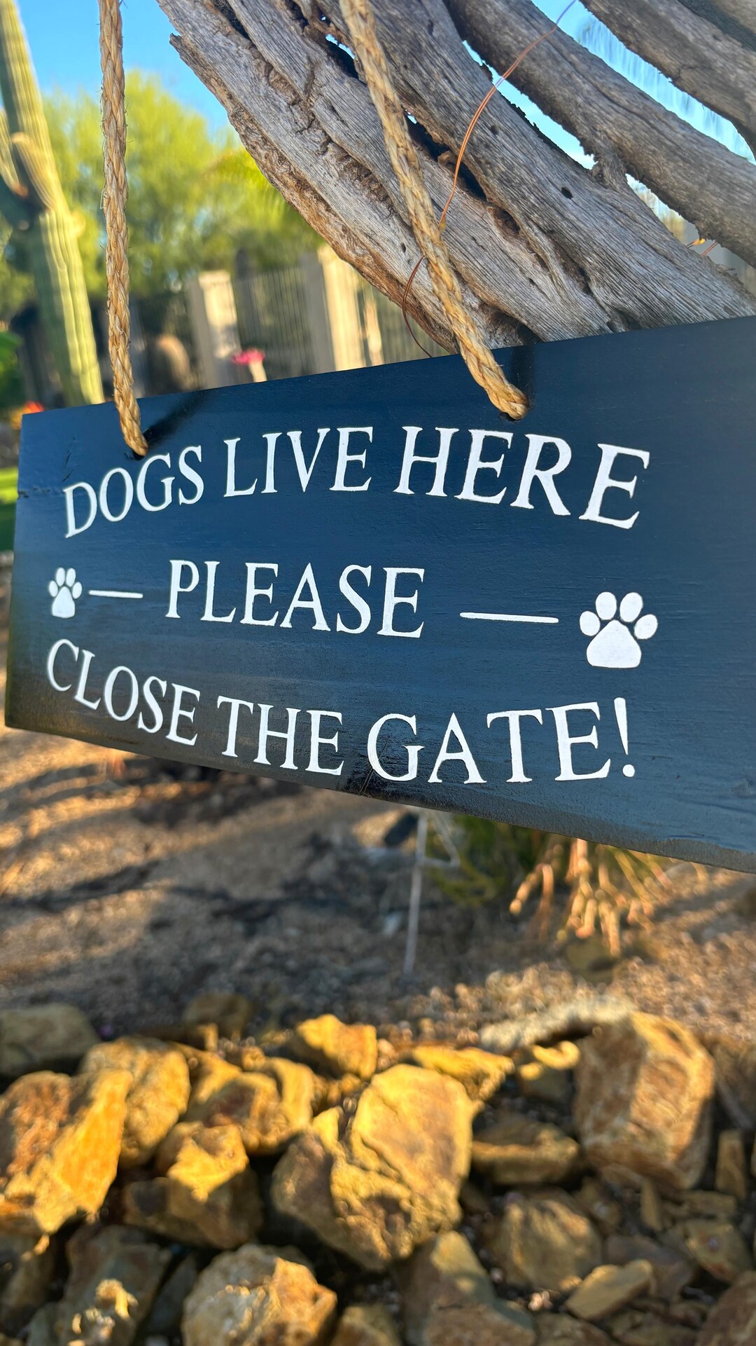 Close the Gate Dog Sign, Pet Safety Sign for Home, Dog Friendly Home ...