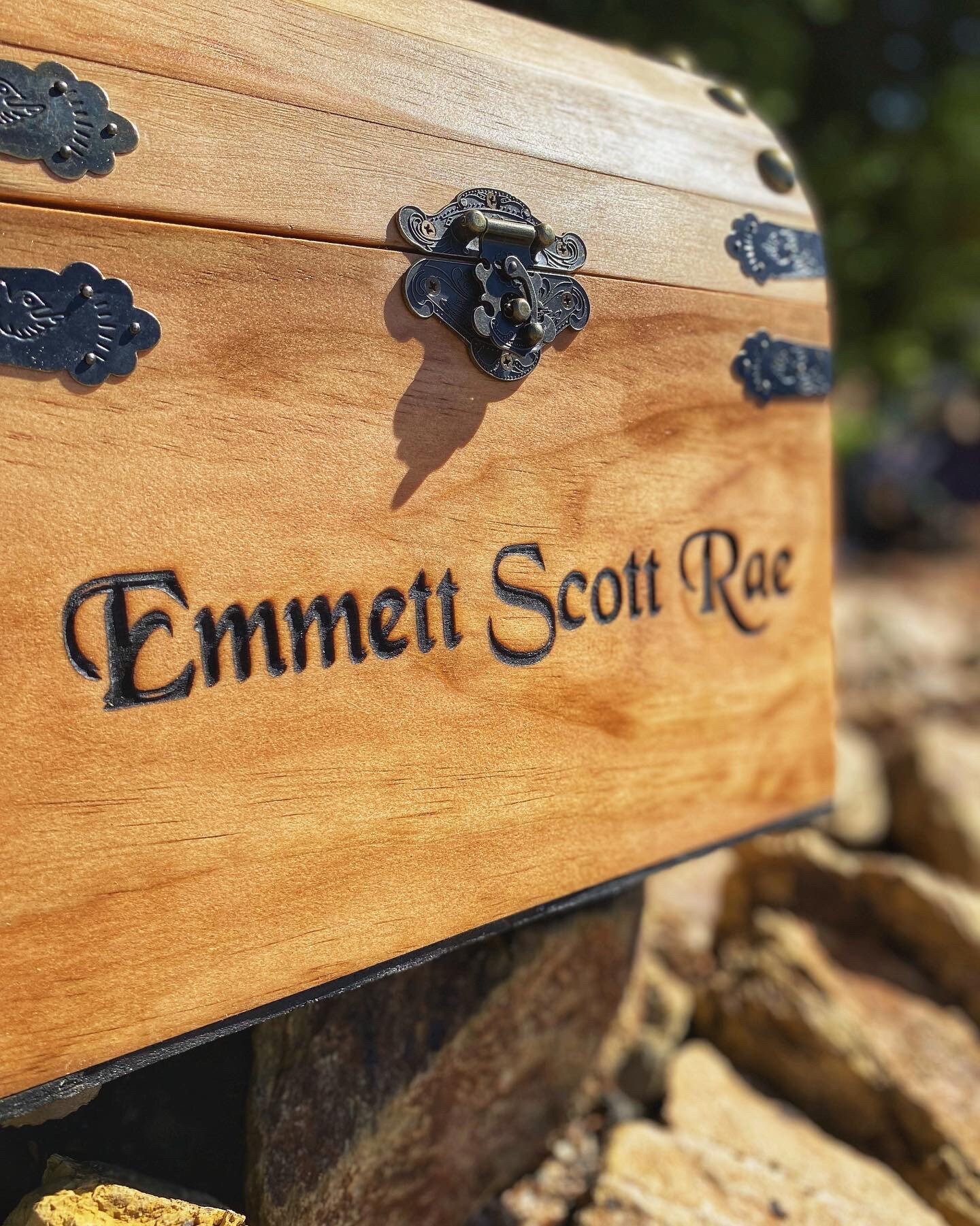 Toy Box/ Toy Chest/ Custom Treasure Chest/ Kid Toy Box/ Gifts - Etsy